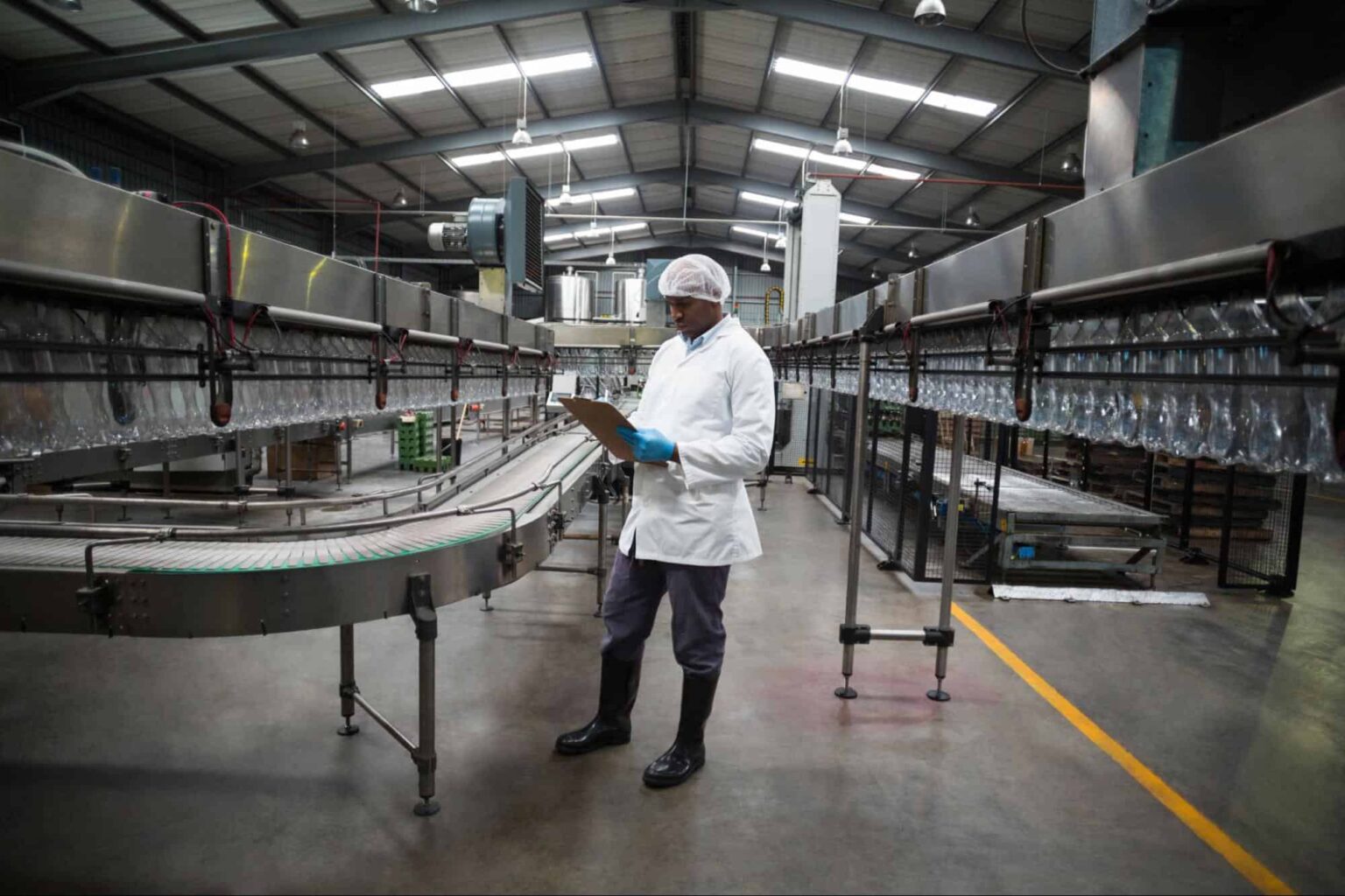 The Complete Guide To Industrial Conveyors - Cablevey Conveyors